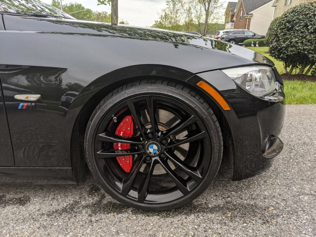 Clean BMW 335i with our new GEN3 Overlay in Powder Red – Apex Italodisco